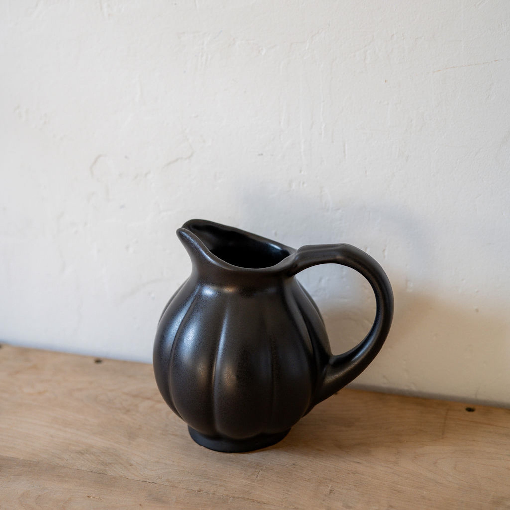 Manufacture de Digoin Pumpkin Shaped Jug 1L Charbon – Miss Arthur