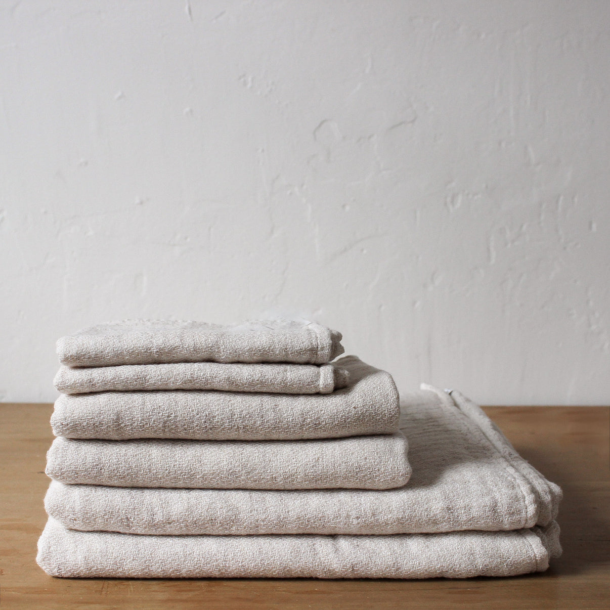 Kontex Claire Bath Towel Almond – Miss Arthur