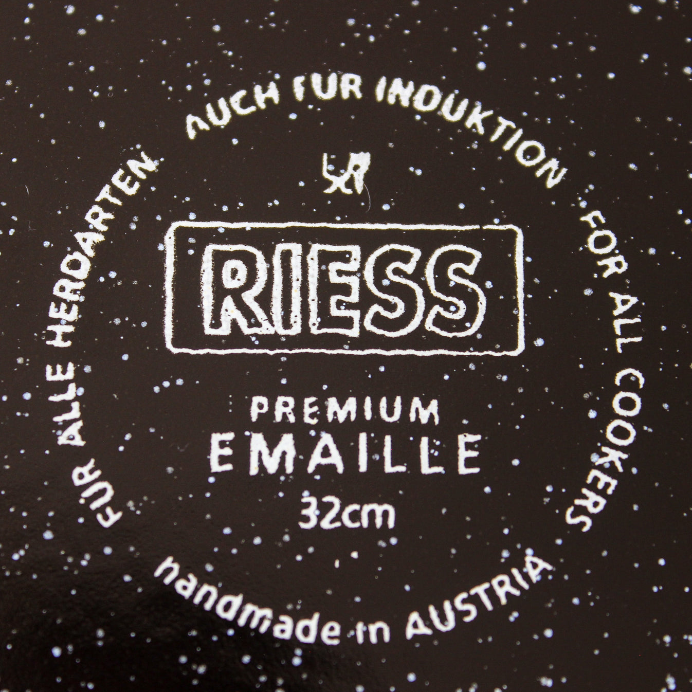 Riess Enamel Baking Dish Black 32/19 – Miss Arthur